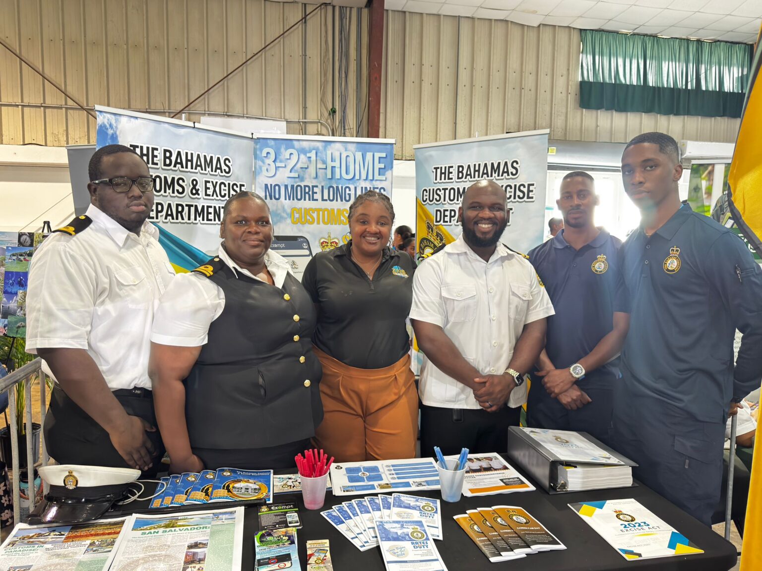 Bahamas Customs Inspires Future Leaders at Queen’s College Career Fair ...